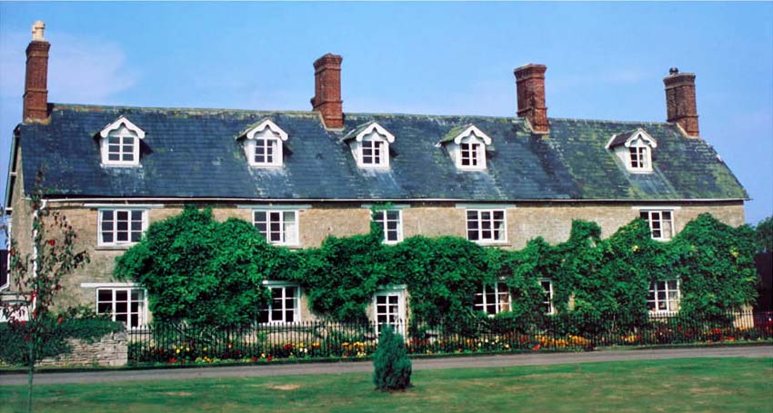 Troy-farm | The Secret Supper Society
